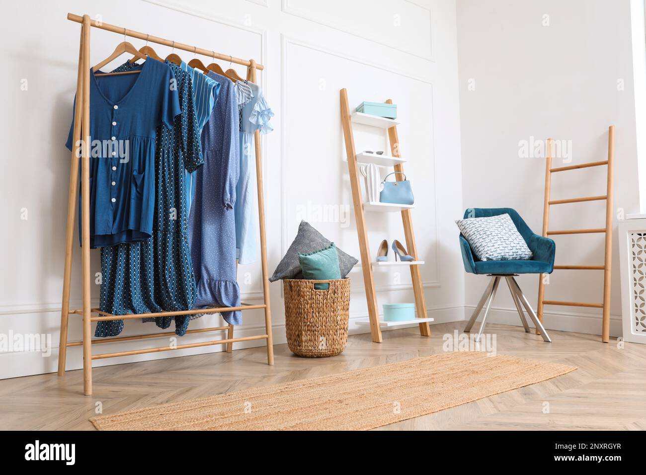 Hanger ladder hi-res stock photography and images - Alamy