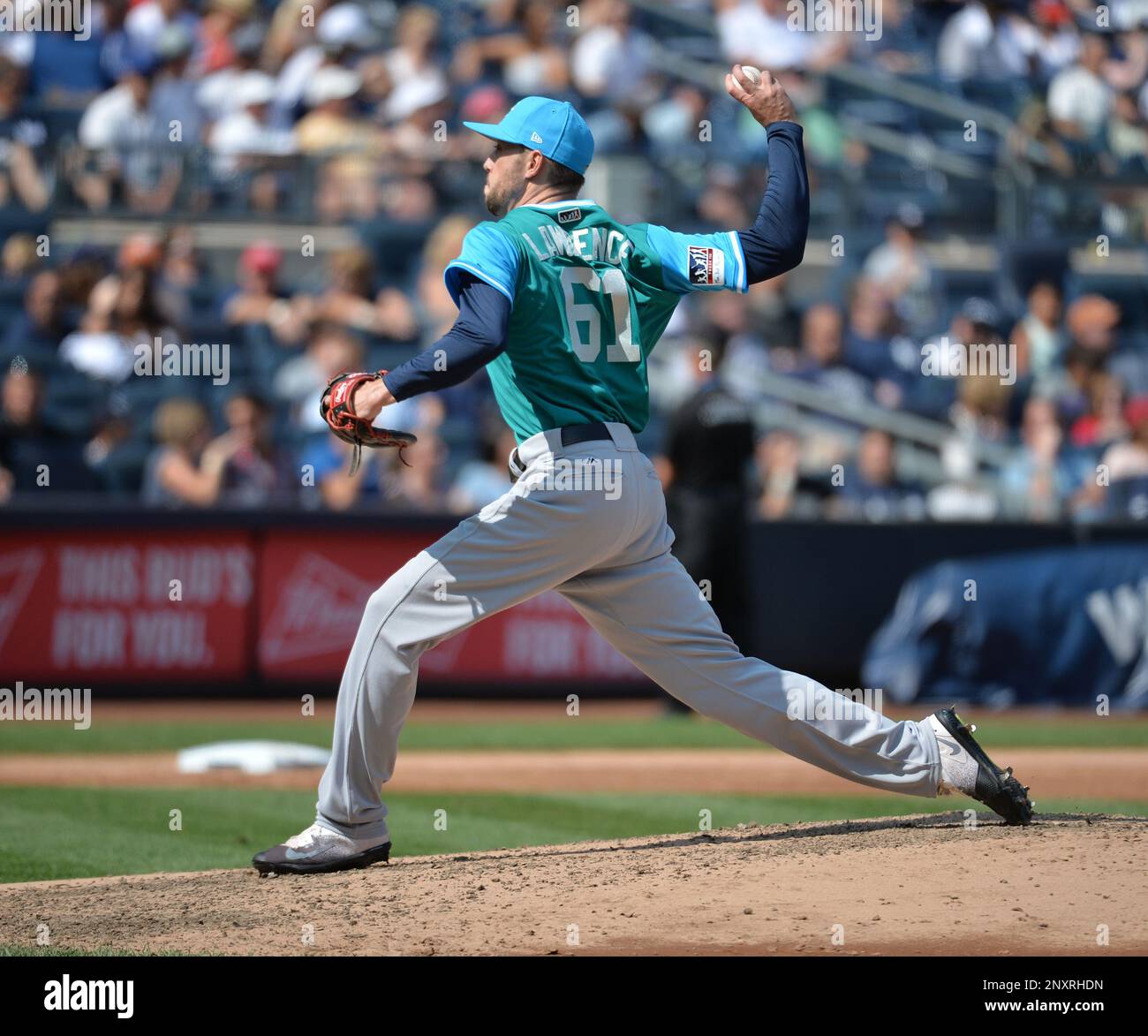 Seattle Mariners pitcher Casey Lawrence (61) during game against the ...