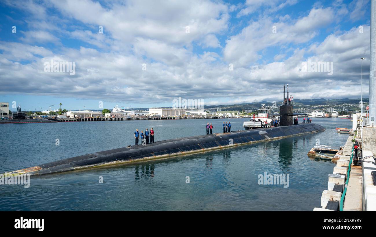 230108-N-EI510-0154 PEARL HARBOR (January 8, 2023) -- The Los Angeles ...