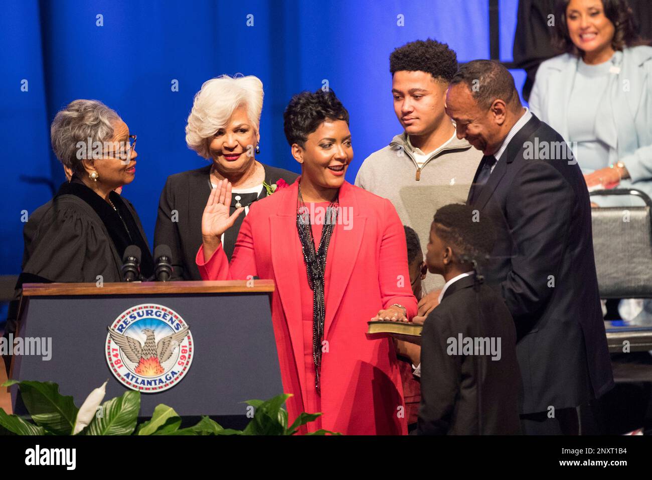 Surrounded by her family, Keisha Lance-Bottoms is sworn in as Atlanta's ...