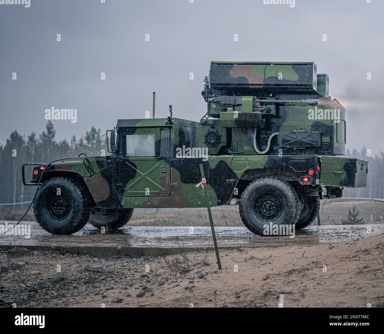 U.S. Army air defenders with Bravo Battery, 2-174th ADA conduct an ...