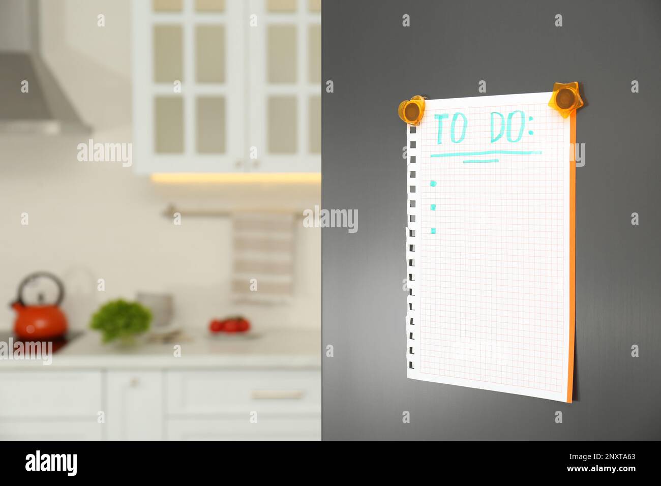 Blank To do list on fridge in kitchen. Space for text Stock Photo - Alamy
