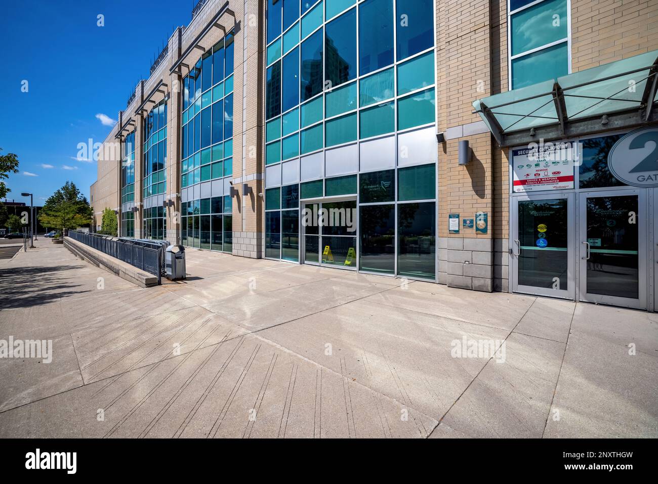 Labatt truck hi-res stock photography and images - Alamy