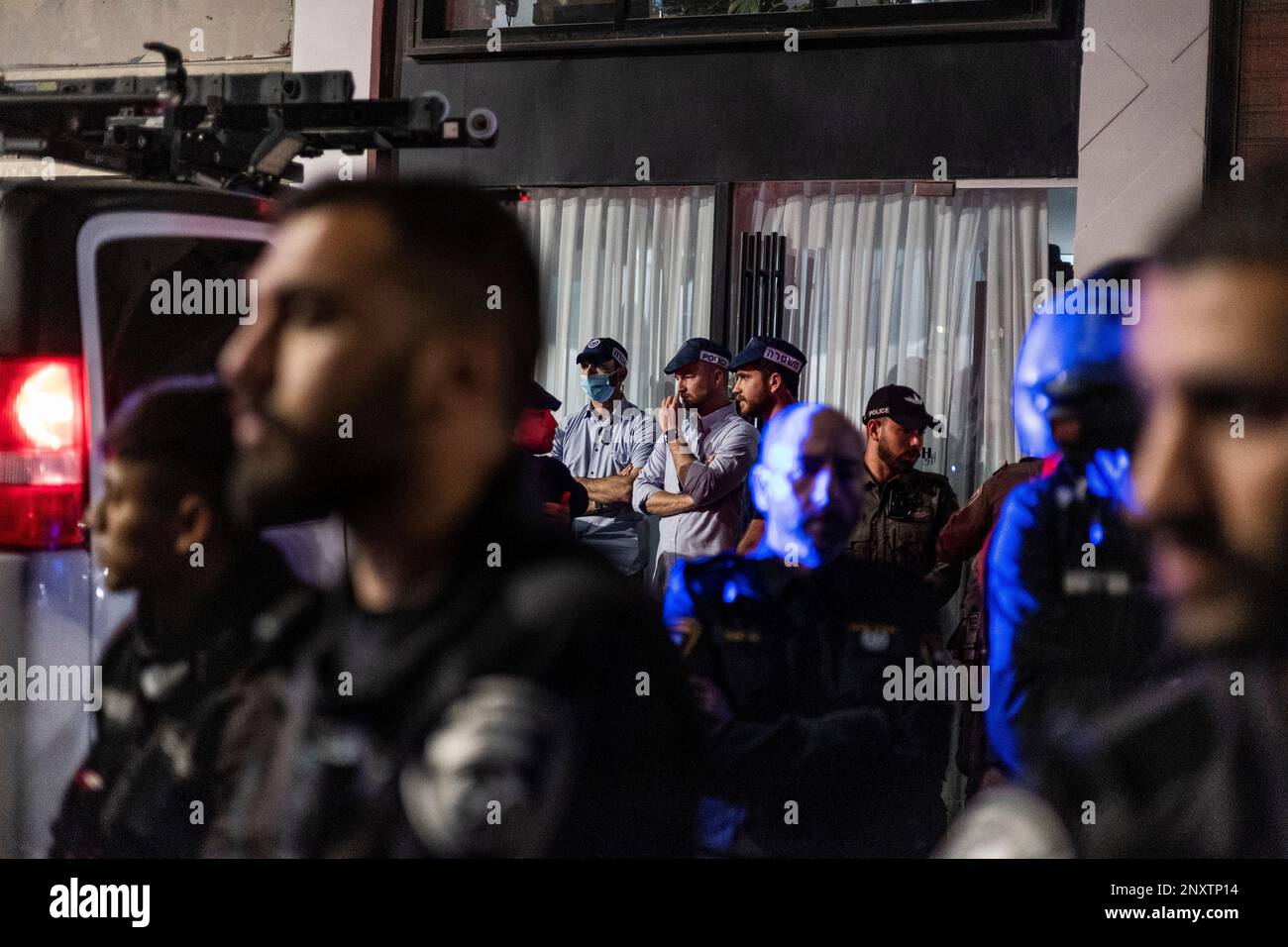 Tel Aviv, Israel. 01st Mar, 2023. Israeli security service and police ...