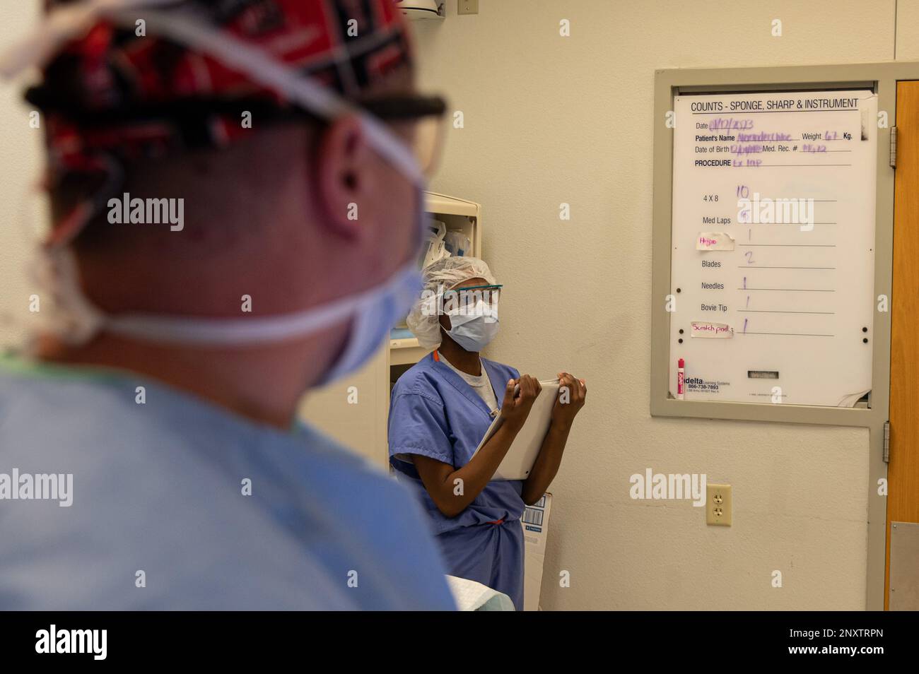 68D operating room specialist students assigned to the U.S. Army ...