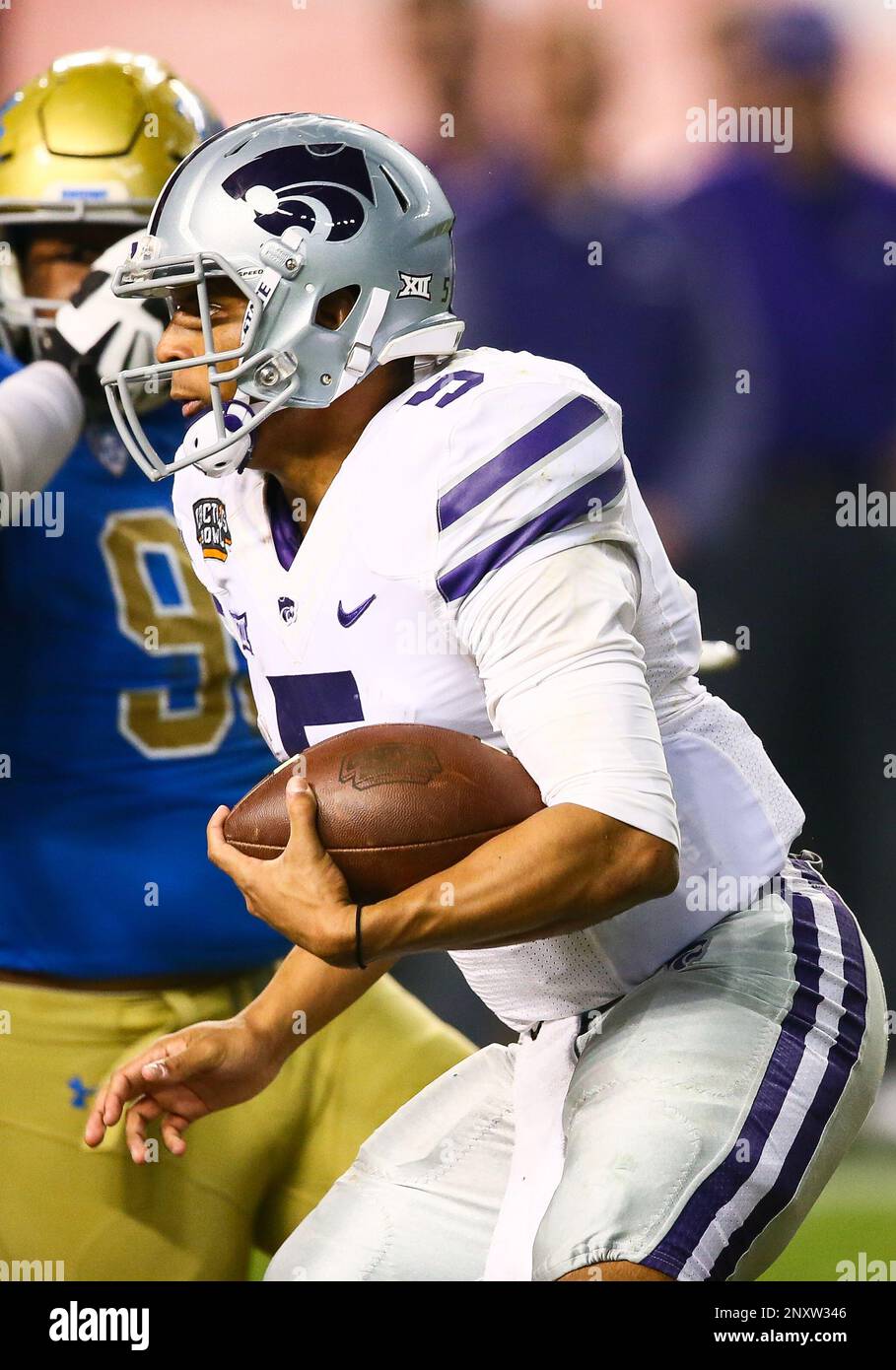 PHOENIX, AZ - DECEMBER 26: Kansas State Wildcats quarterback Alex ...