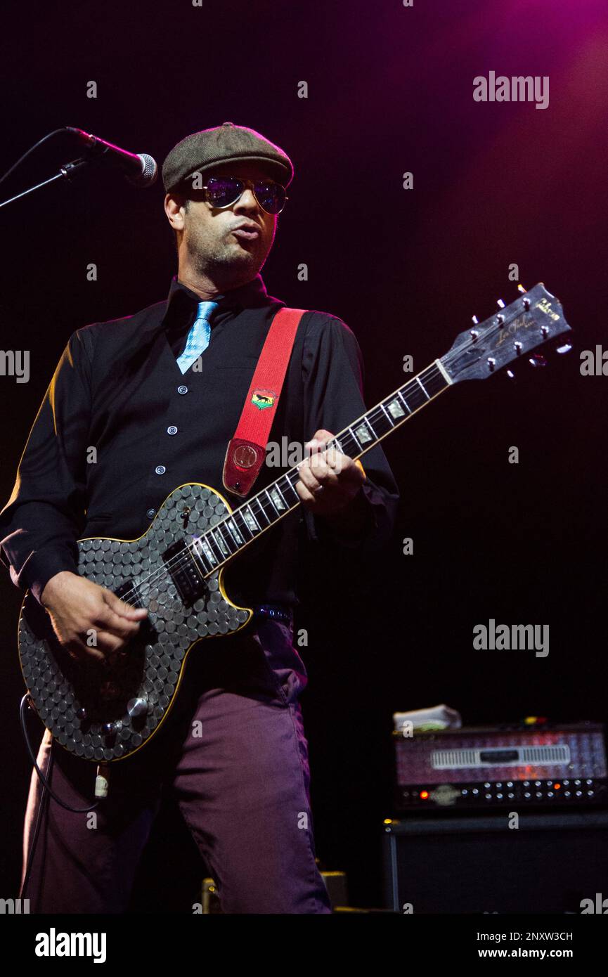 Rodney Sheppard of Sugar Ray performs during Kid Rock's 5th Annual ...