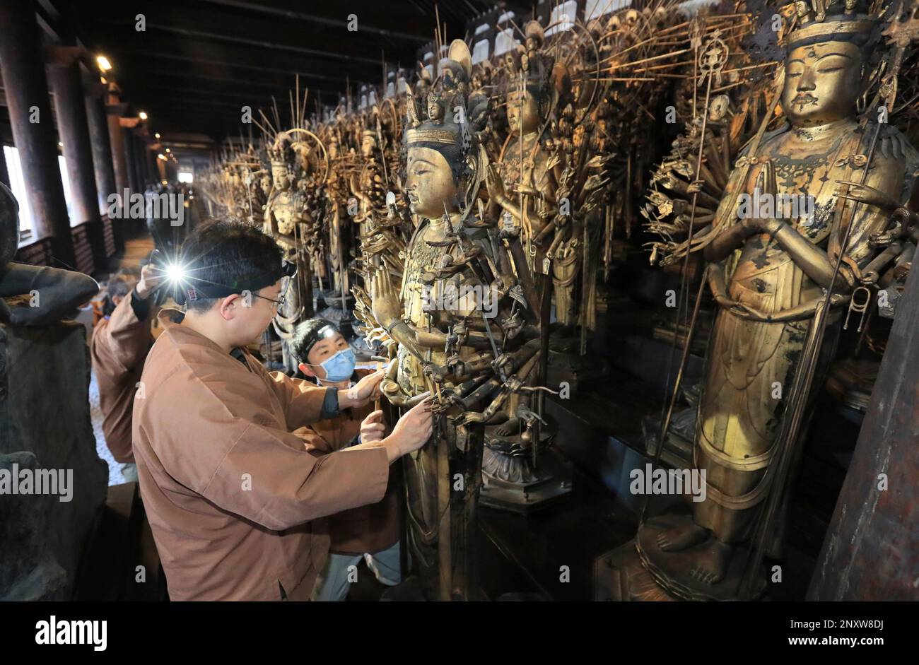 All 1.001 Kannon Statues of Senju Kannon Ryuzi has completely restored ...