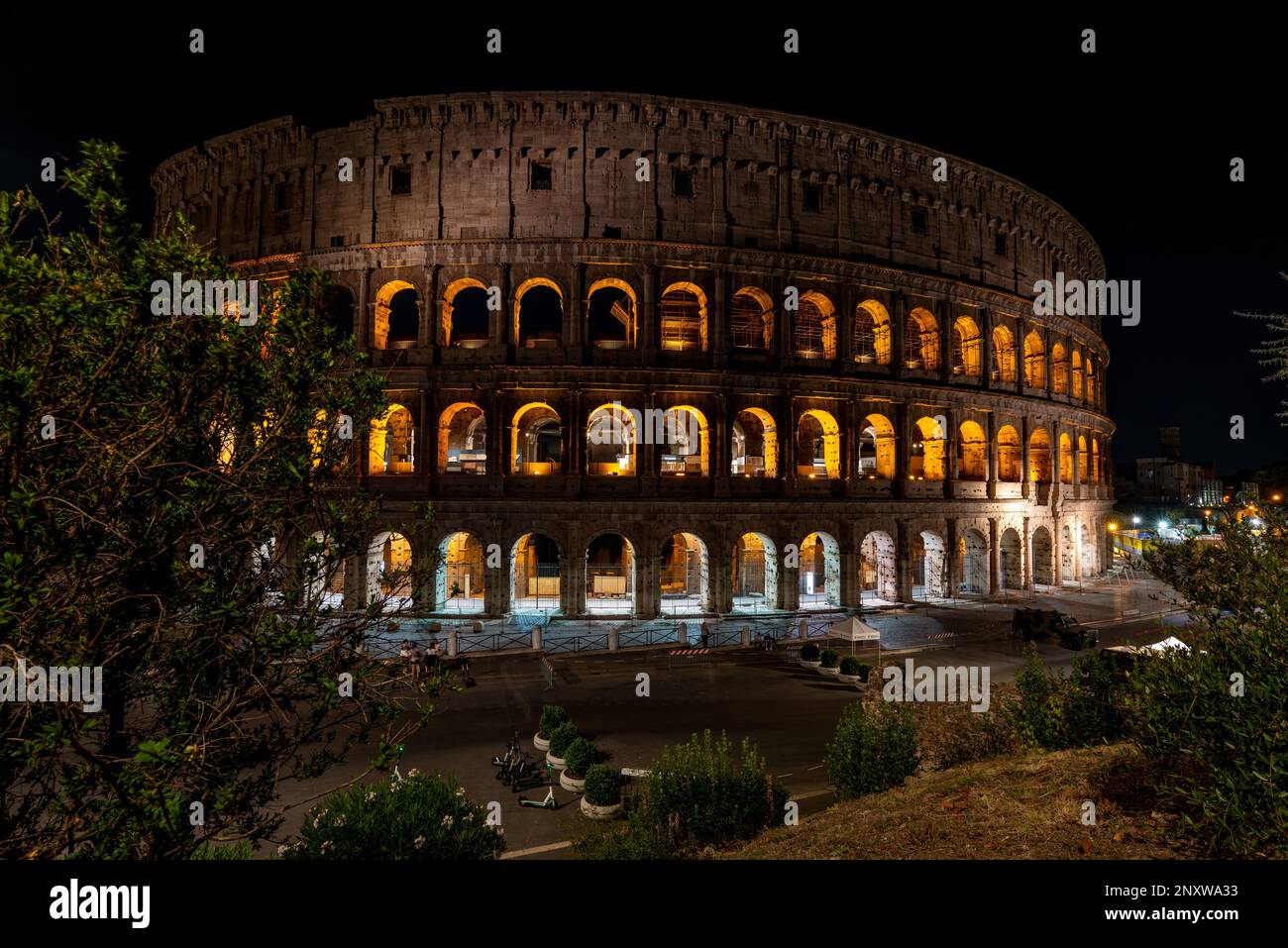 Rome at night dark hi-res stock photography and images - Alamy