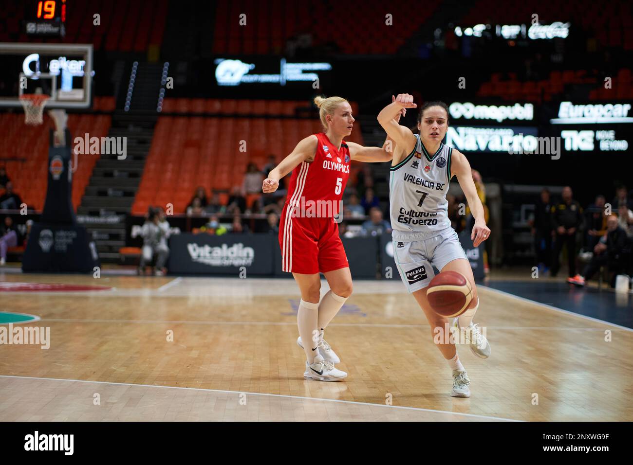Evdokia Stamati of Olympiacos SFP (L) and Angela Salvadores of Valencia ...