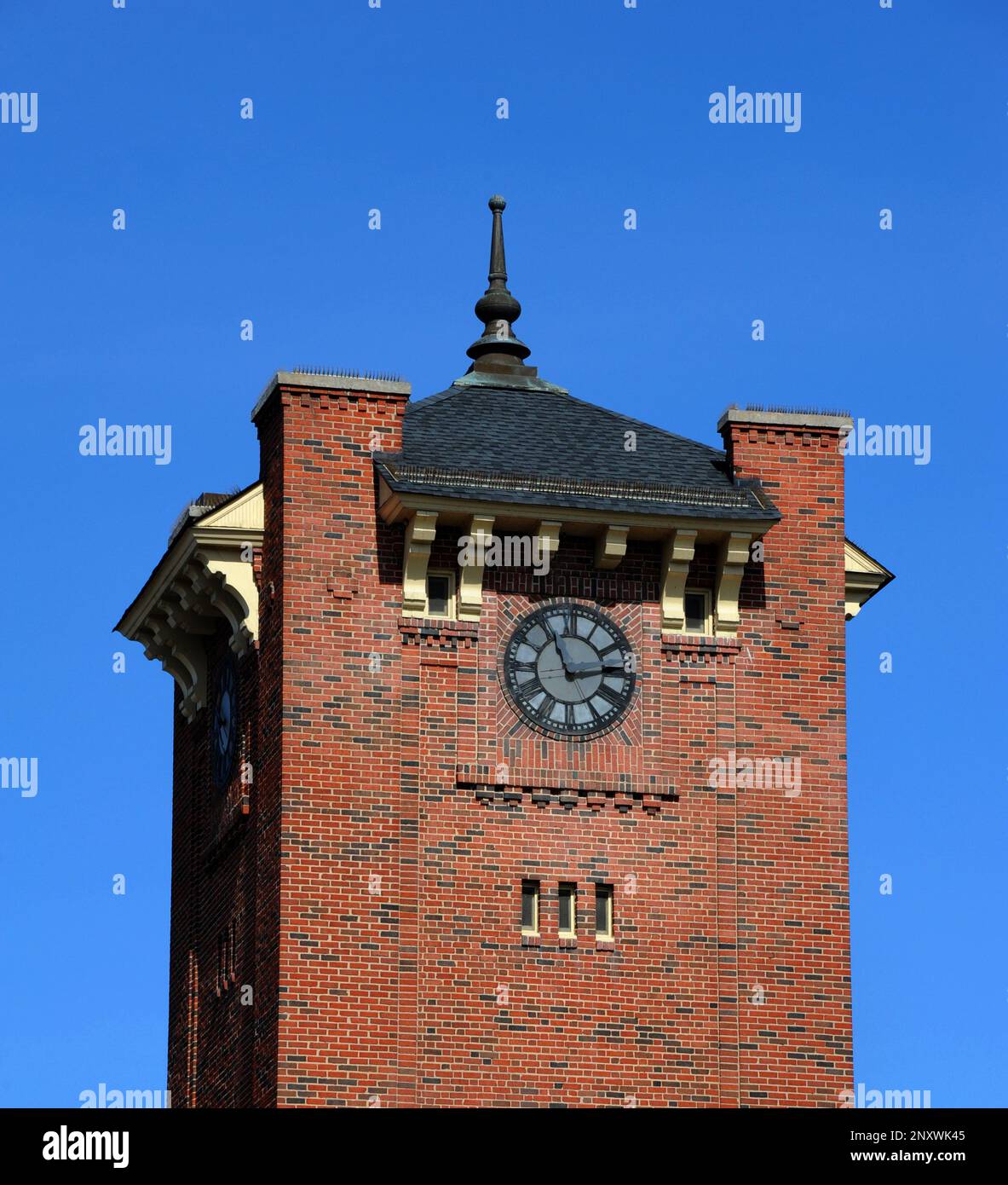 Clinchfield railroad depot hi-res stock photography and images - Alamy