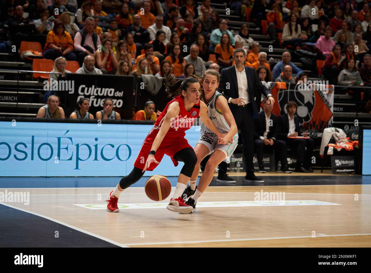 Anna Stamolamprou of Olympiacos SFP (L) and Laia Lamana of Valencia Basket (R) in action during ...