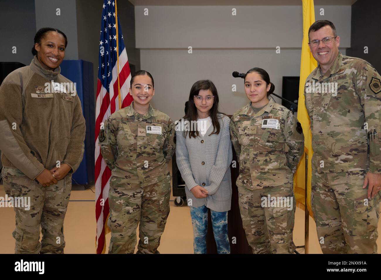 Spelling bees hi-res stock photography and images - Alamy