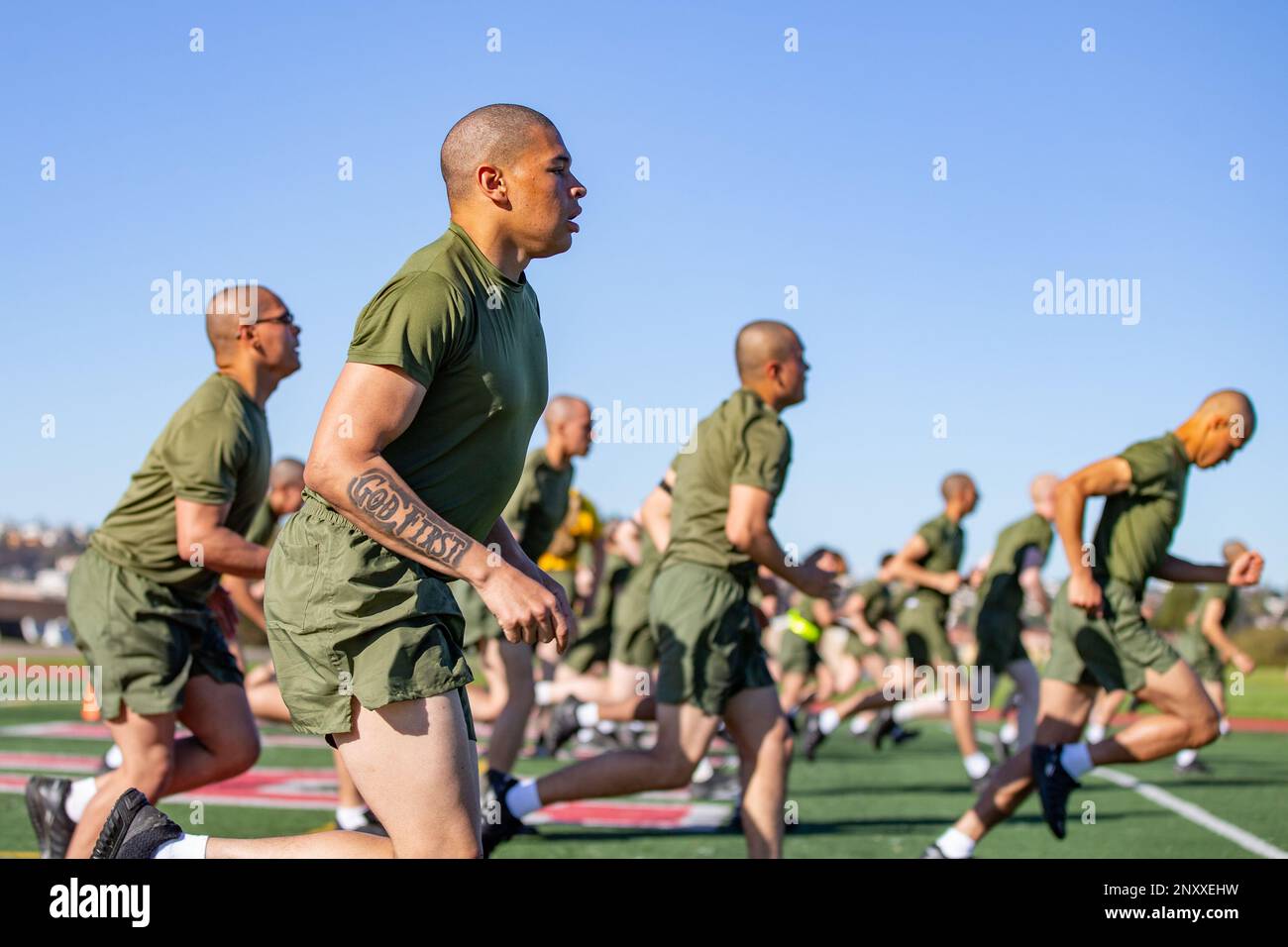 U.S. Marine Corps recruits with Golf Company, 2nd Recruit Training ...