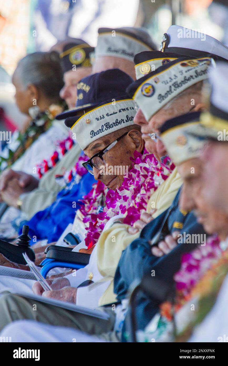 Raymond Chavez, center, the oldest living Pearl Harbor survivor is ...