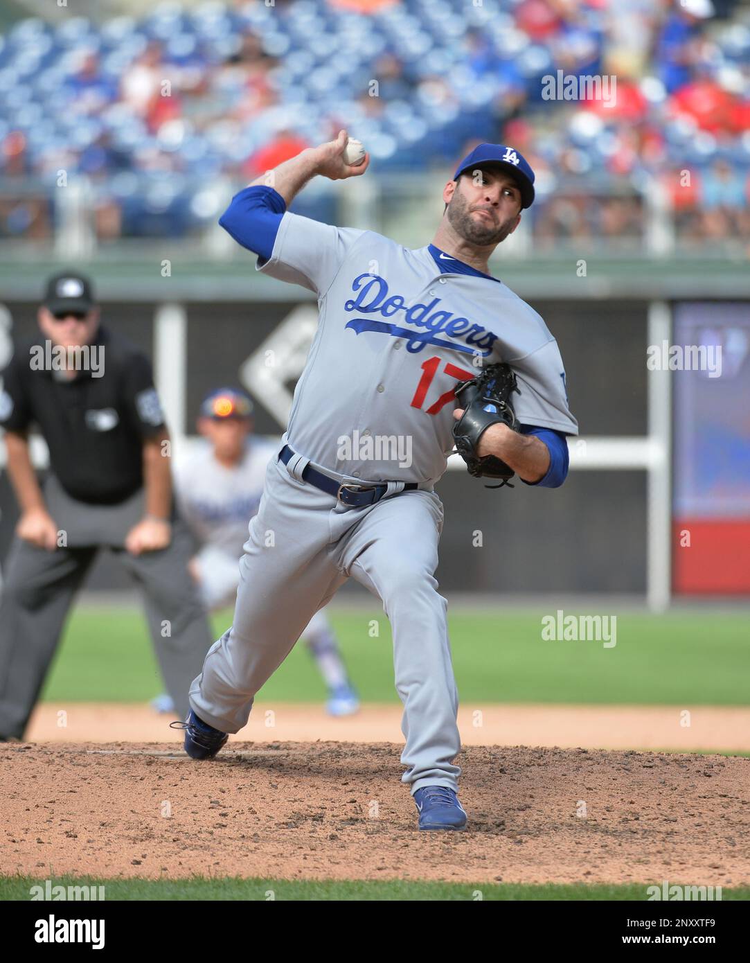 Los Angeles Dodgers pitcher Brandon Morrow (17) during game against the ...