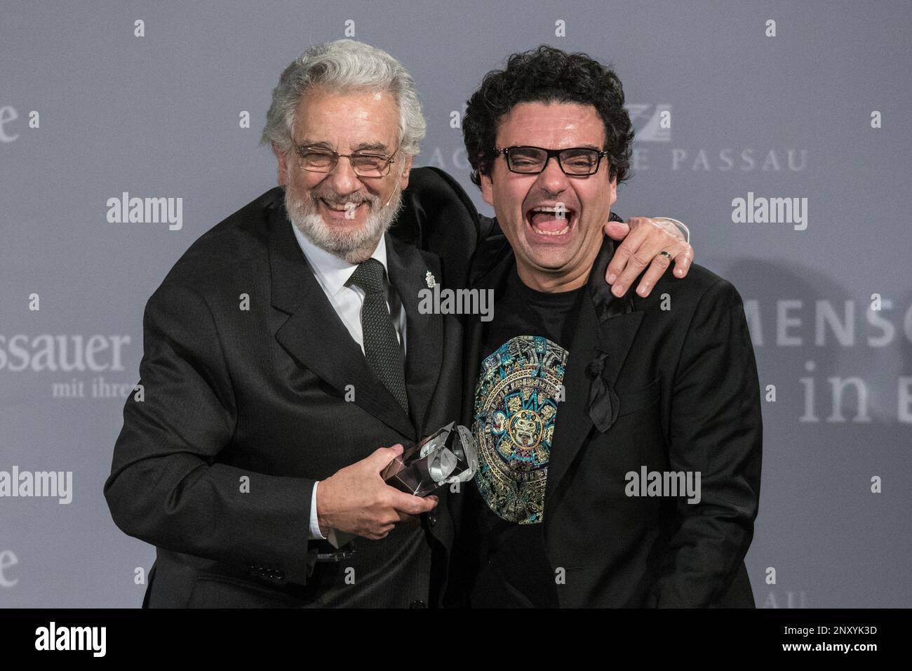 Spanish opera singer Placido Domingo, left, poses with celebrity tenor ...