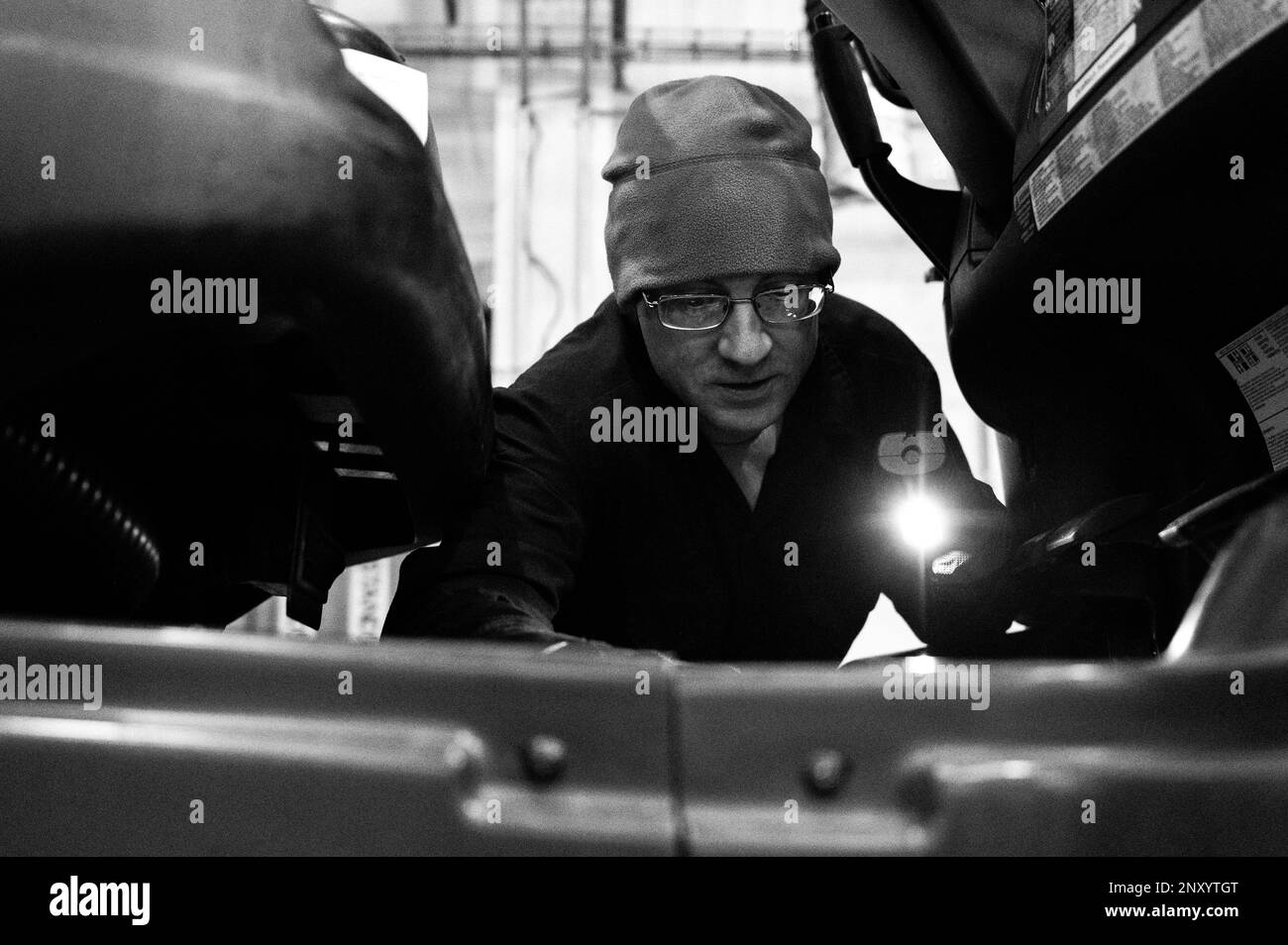 Material handling vehicles hi-res stock photography and images - Alamy