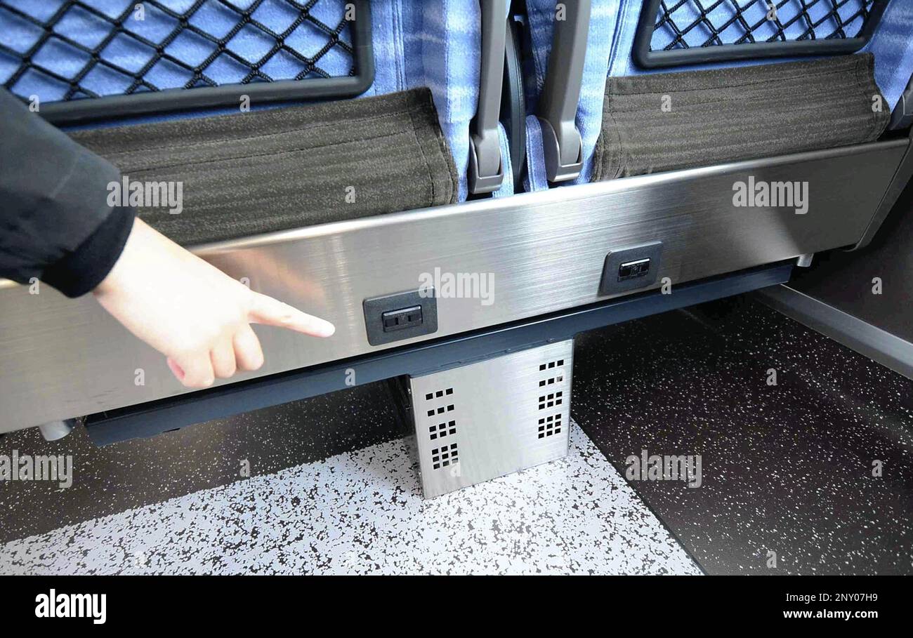 East Japan Railway Co. (JR East) unveils new E353 Super Azusa limited ...