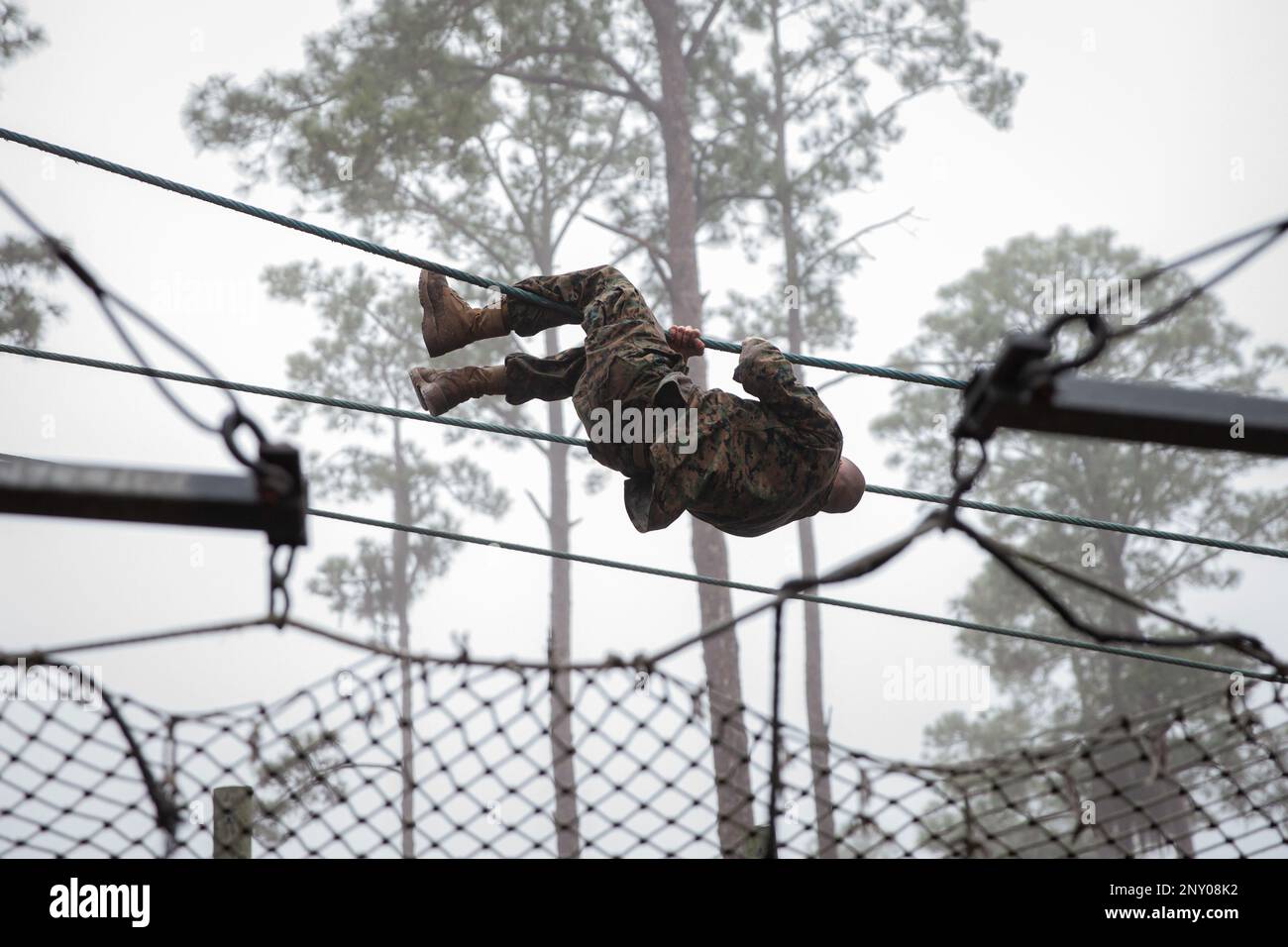 Recruits with Delta Company, 1st Recruit Training Battalion navigate ...