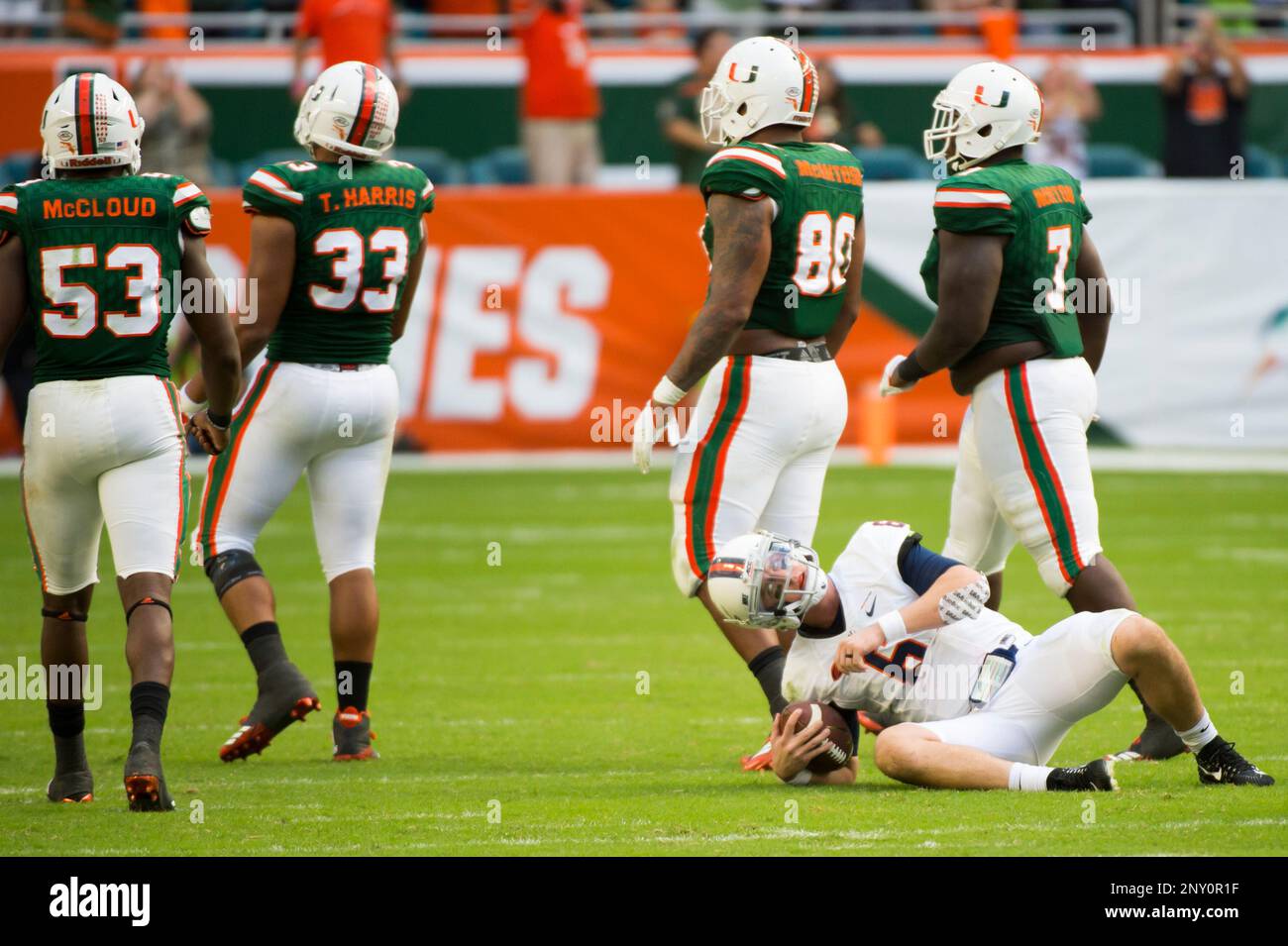 MIAMI GARDENS, FL - NOVEMBER 18: Virginia Cavaliers Quarterback Kurt ...