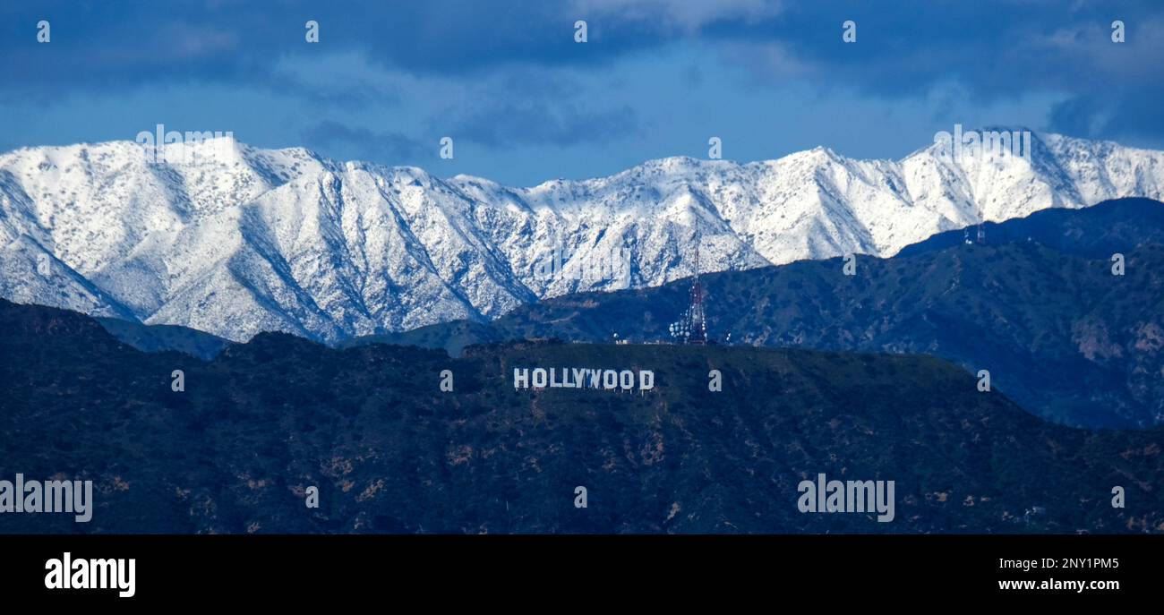 California snow hollywood sign hi-res stock photography and images - Alamy