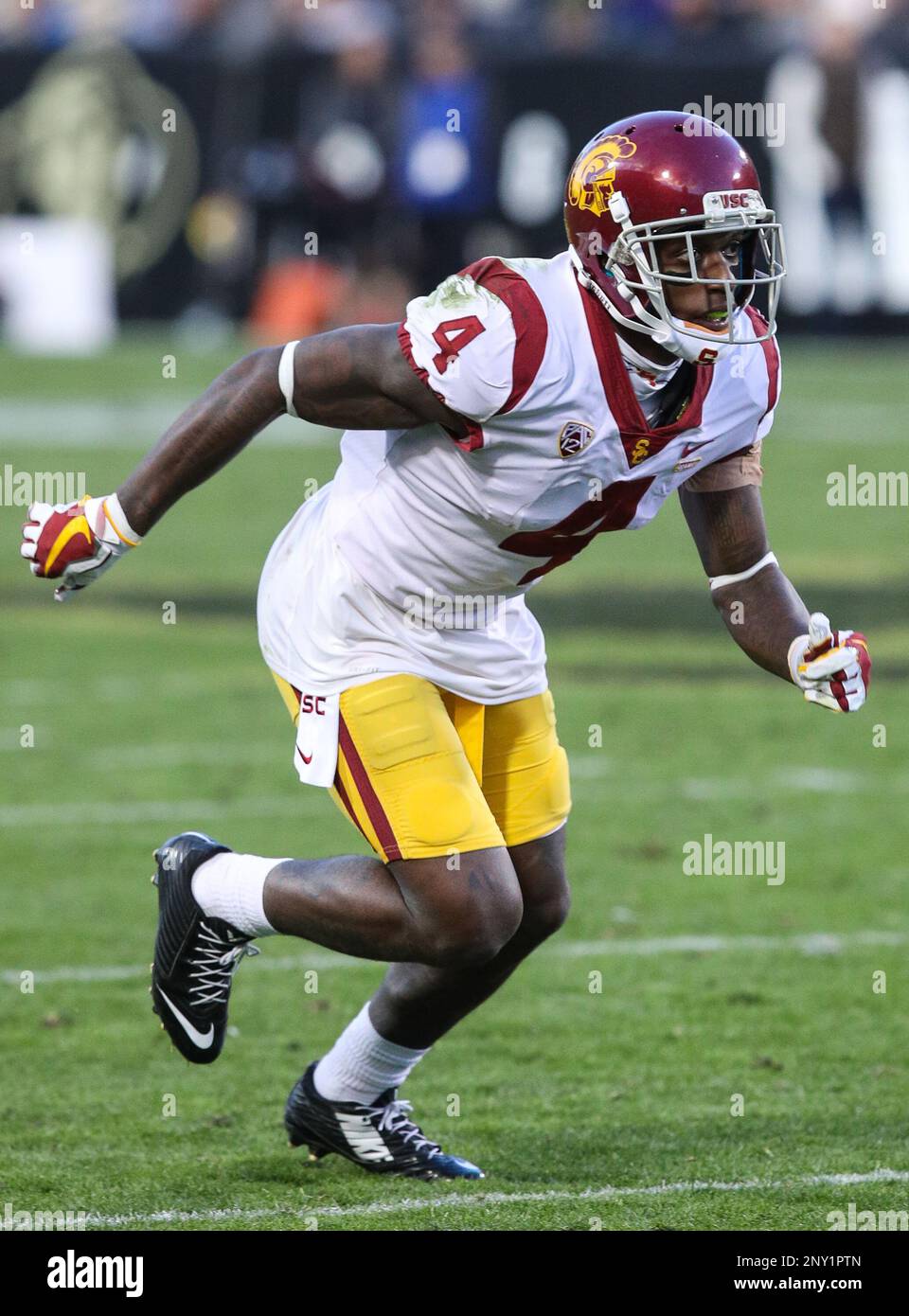 November 11, 2017: USC wide receiver Steven Mitchell runs a route ...