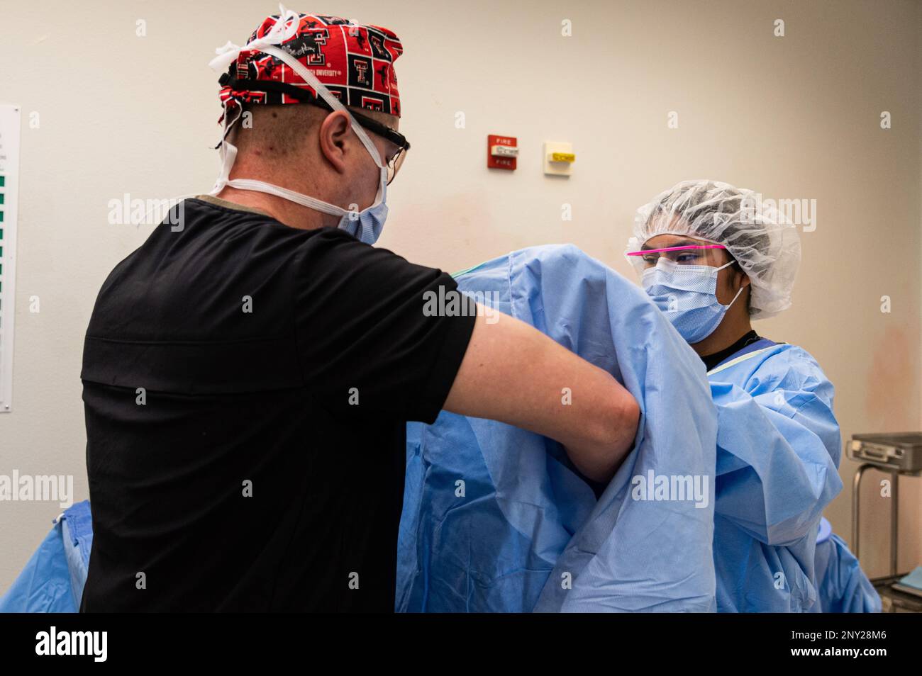 68D operating room specialist students assigned to the U.S. Army ...