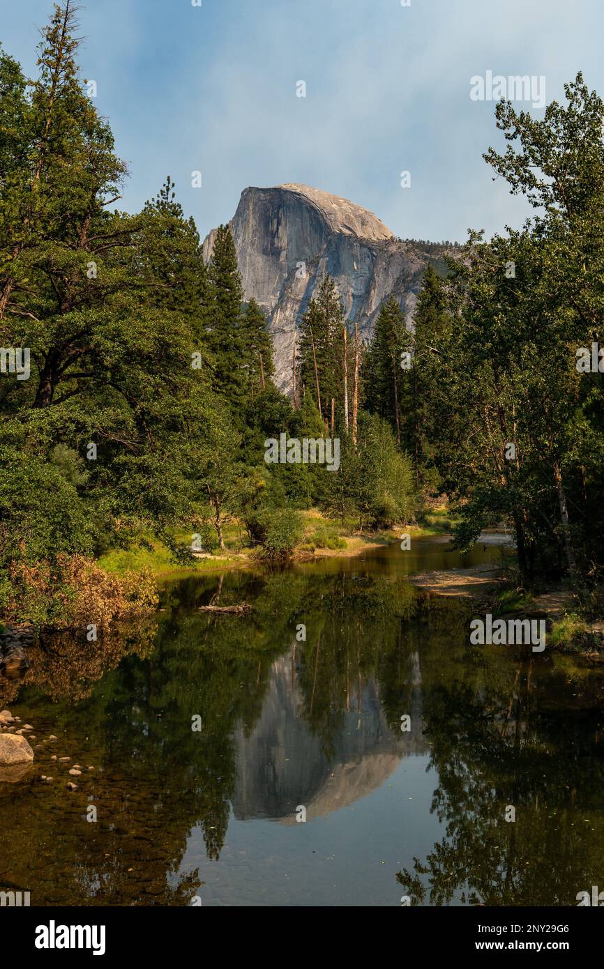 Reflection of the dome hi-res stock photography and images - Alamy