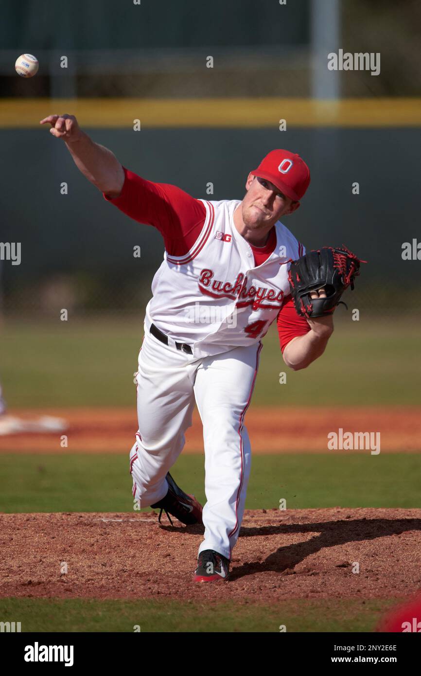 Ohio State Buckeyes starting pitcher Adam Niemeyer (43) delivers a ...