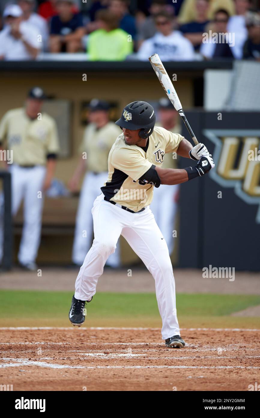 UCF Knights right fielder Eugene Vazquez (18) at bat during a game ...