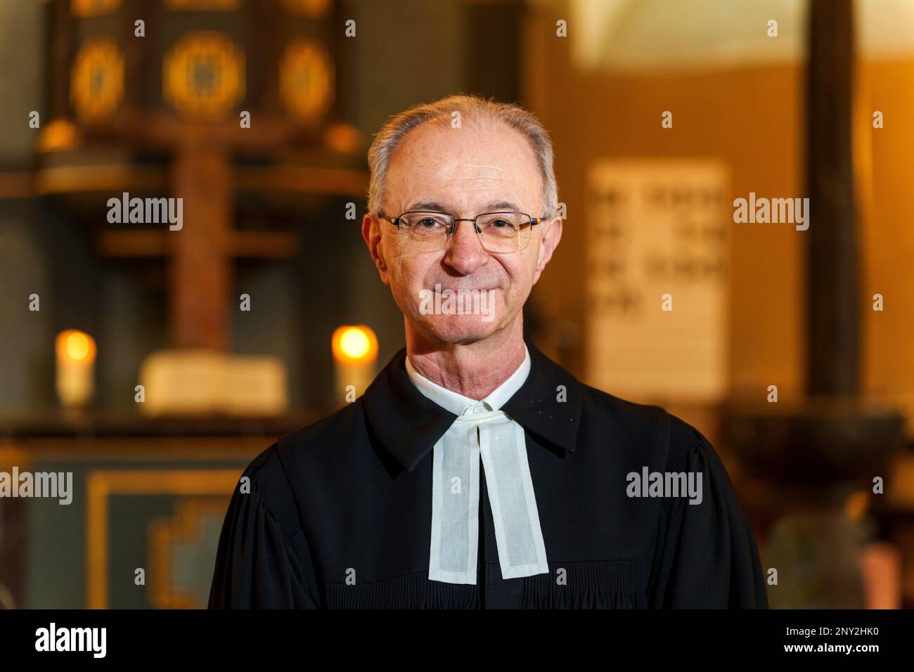Dialog system hi-res stock photography and images - Alamy