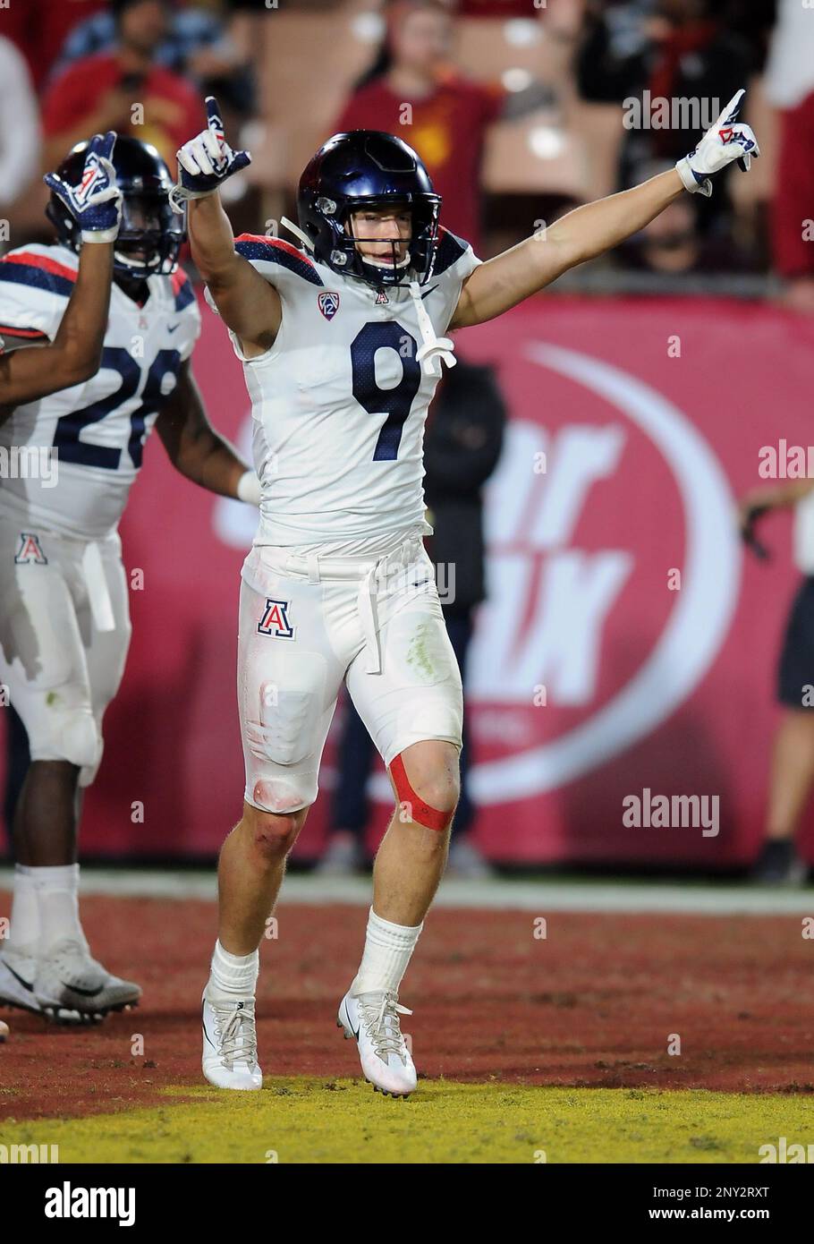 LOS ANGELES, CA - NOVEMBER 04: Arizona Wildcats wide receiver Tony ...