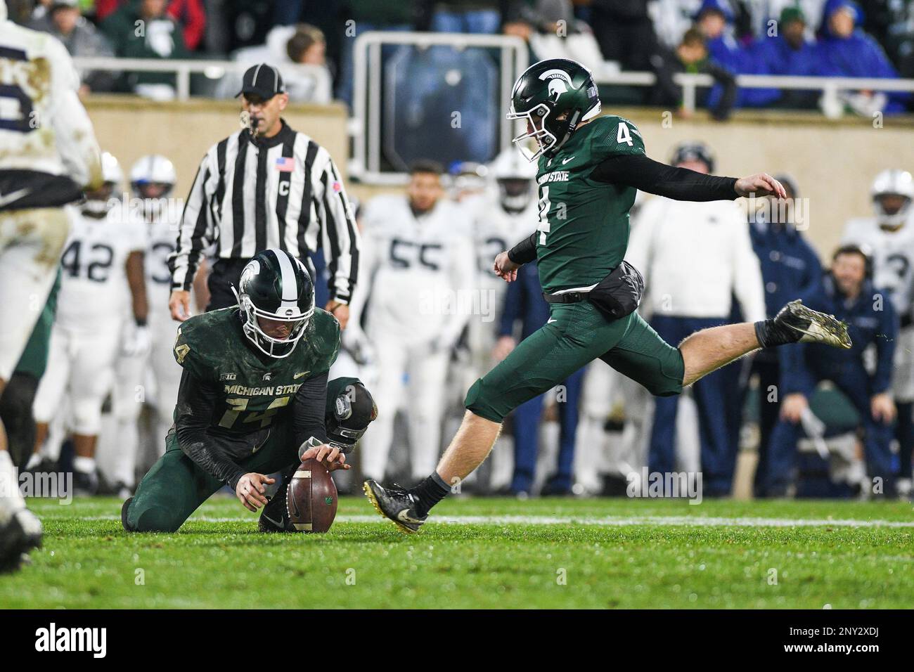 EAST LANSING, MI - NOVEMBER 04: Michigan State Spartans kicker Matt ...