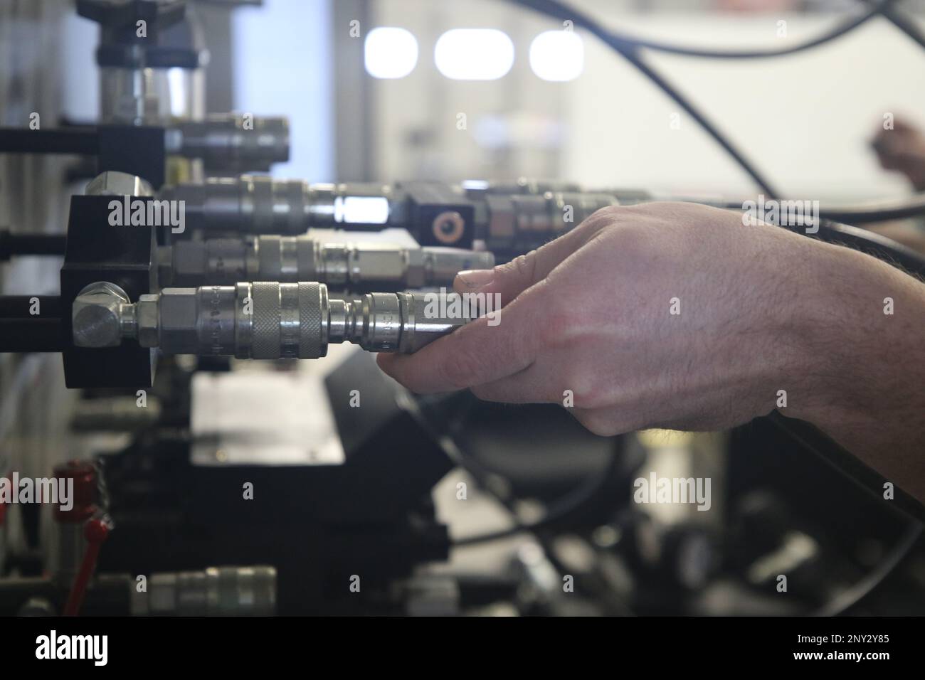 Students in a Practical Hydraulics course at at the 88th Readiness ...