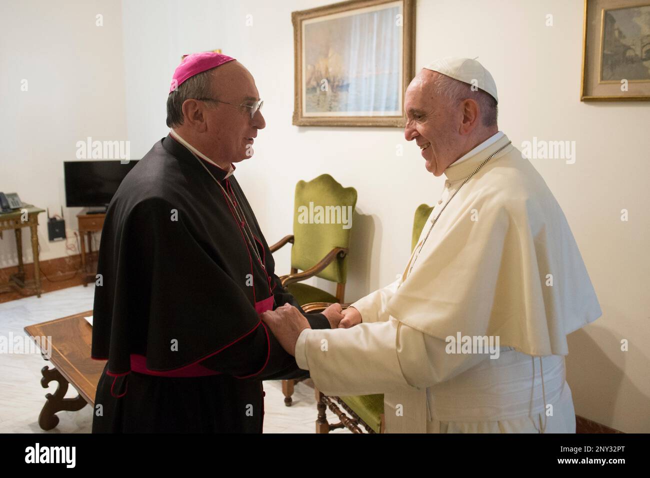 Pope Francis welcomes Mons. Juliusz Janusz, Apostolic Nuncio in ...