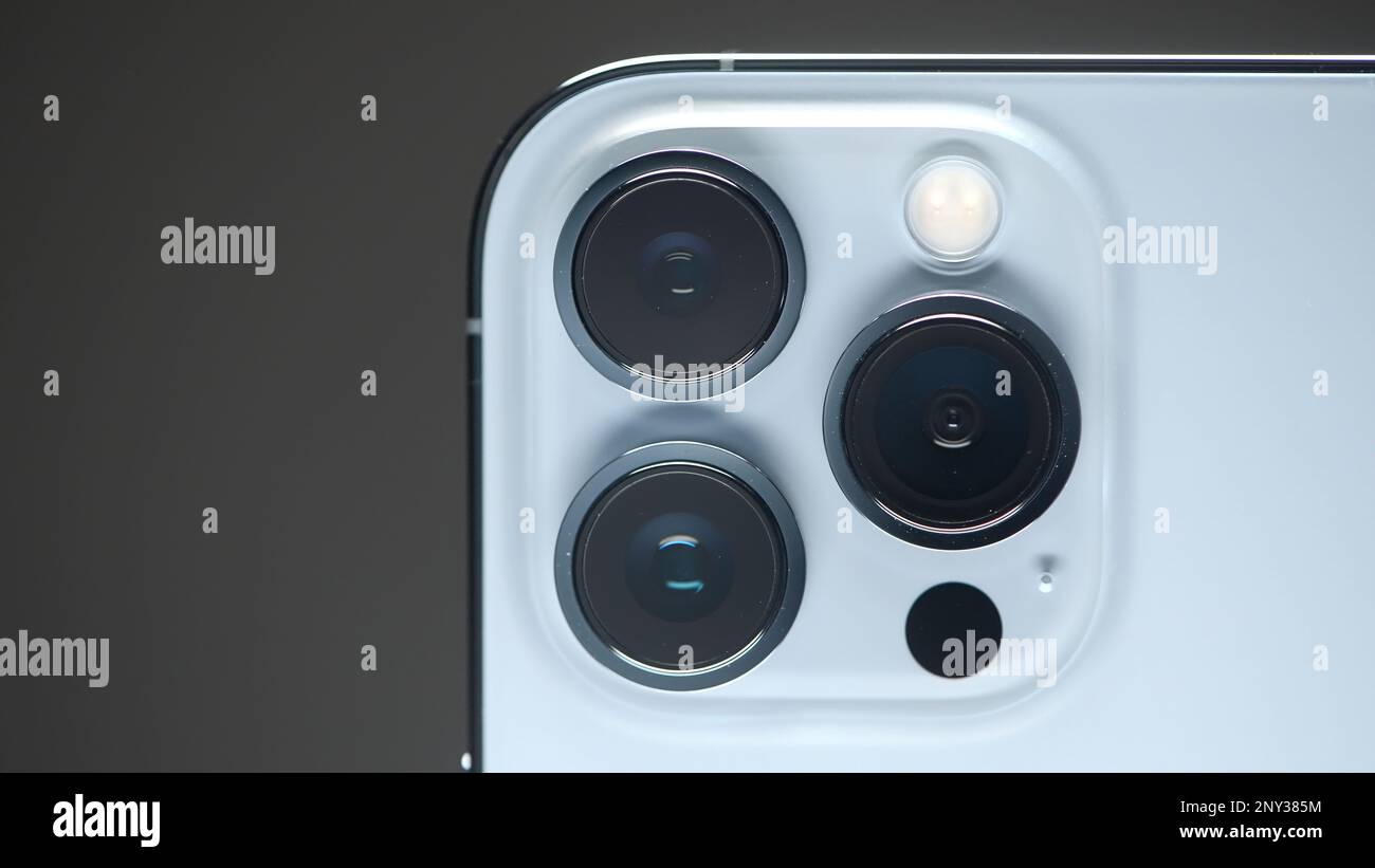 Apple iphone 13 box hi-res stock photography and images - Alamy