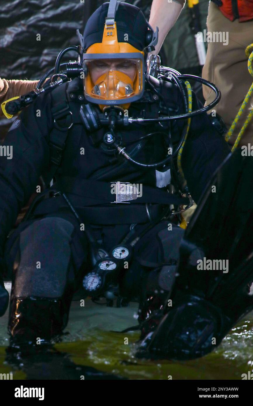 LITTLE FALLS, Minn. (Feb. 5, 2023) – A U.S. Navy Explosive Ordnance ...