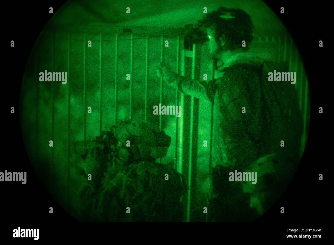 Sniper position hi-res stock photography and images - Alamy