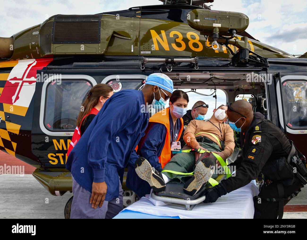 ANNAPOLIS, Md. (Feb. 15, 2023) -- Medical staff at Luminis Health Anne ...