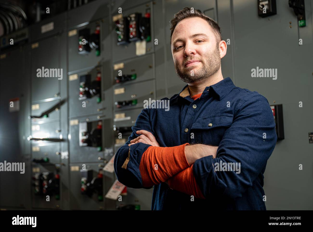 Justin Ford, an electrical engineer for U.S. Army Corps of Engineers ...