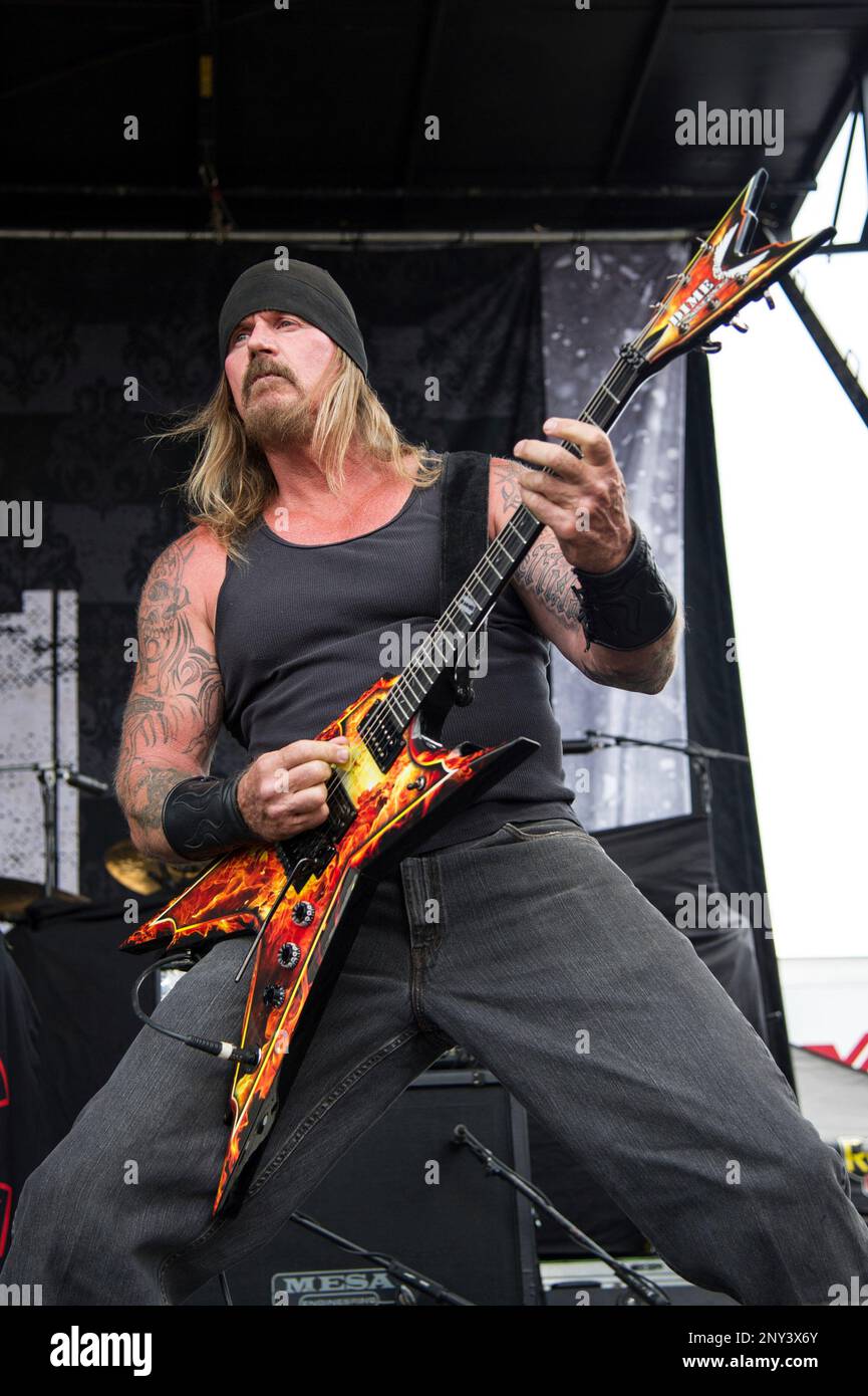 Rusty Coones of ATTIKA 7 performs during the Mayhem Festival at Klipsch ...