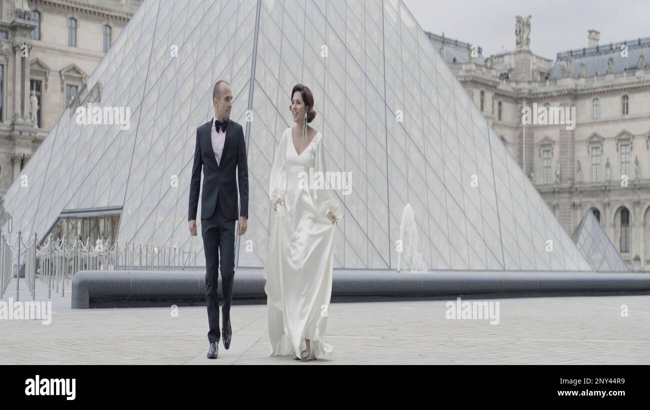 Romantic walking pose hi-res stock photography and images - Alamy