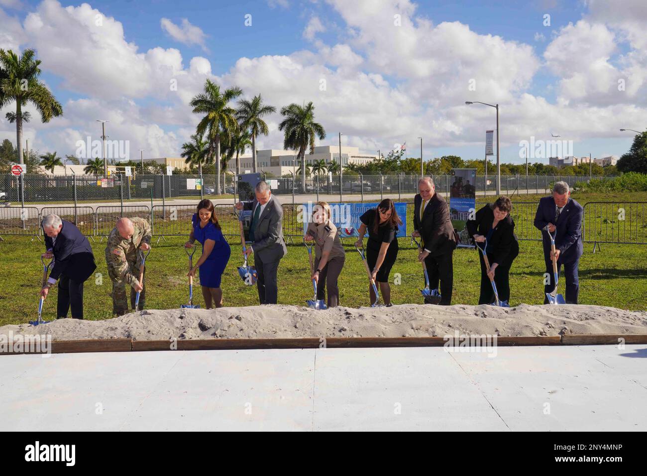230130-N-DL524-1138 MIAMI (Jan. 30, 2023) Gen. Laura Richardson ...