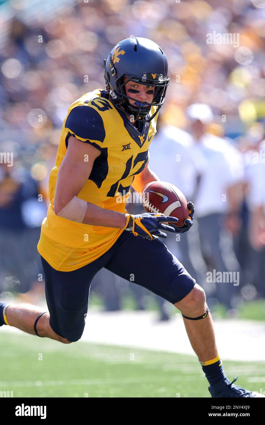 MORGANTOWN, WV - OCTOBER 14: West Virginia Mountaineers wide receiver ...