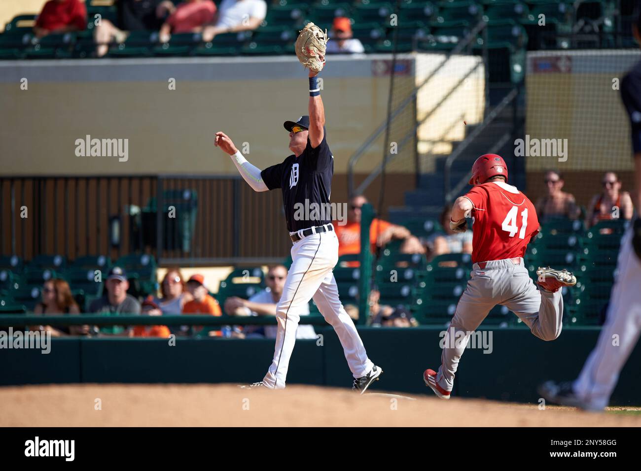 Detroit Tigers first baseman Dominic Ficociello (72) stretches for a ...