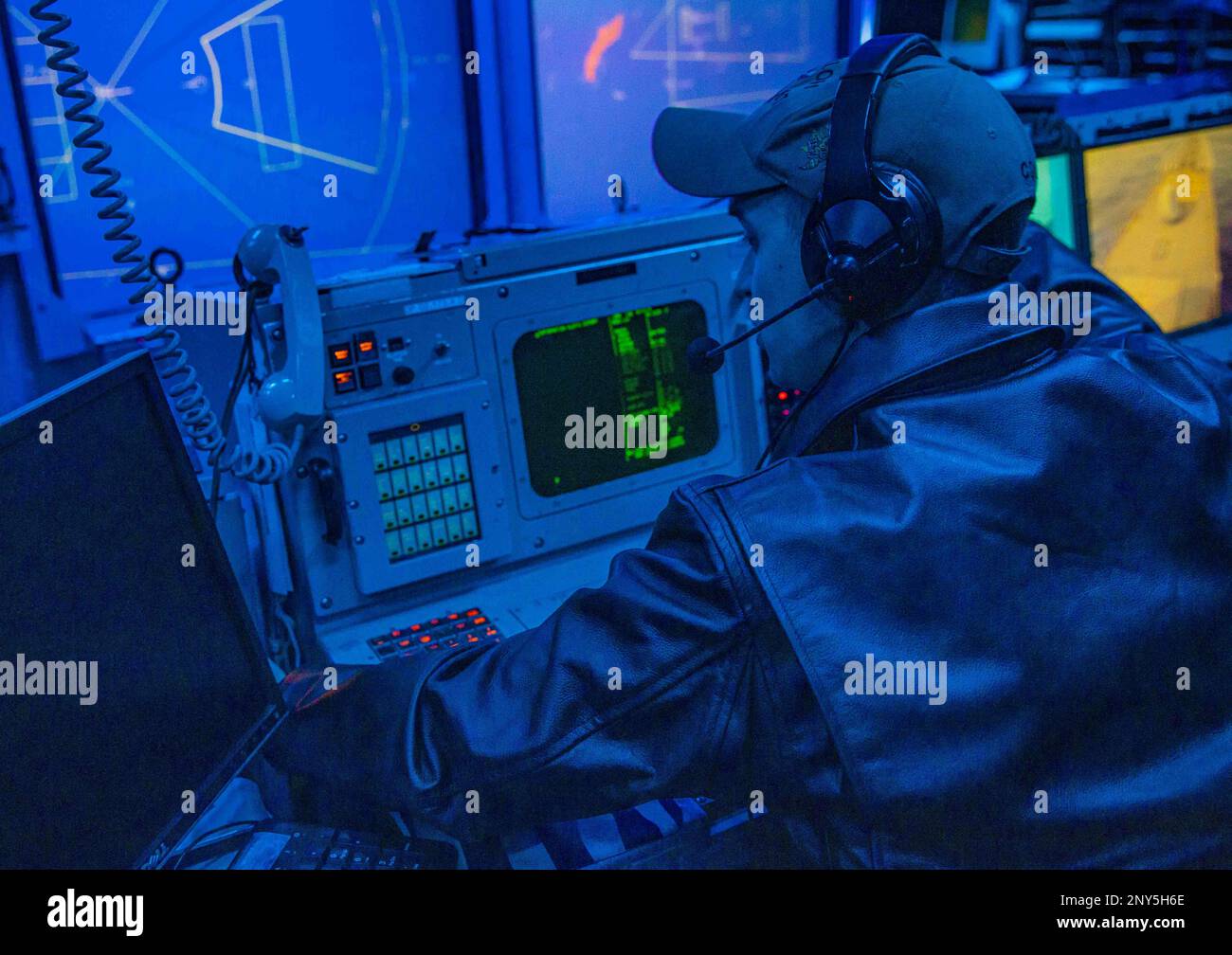 Combat control center cic hi-res stock photography and images - Alamy