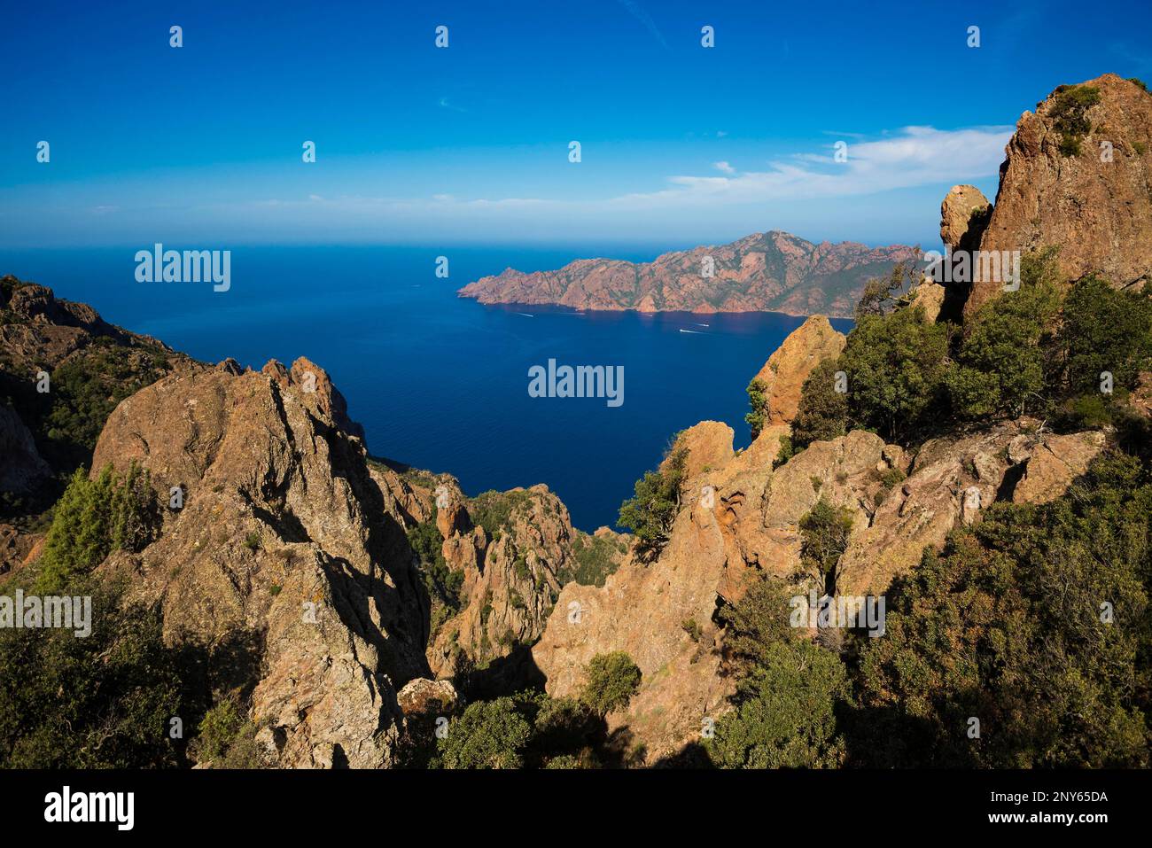 Rocky coast, Bay of Girolata, Girolata, La Scandola, UNESCO World ...