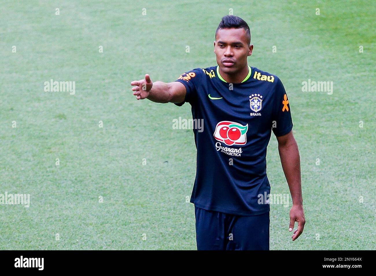 SP - Sao Paulo - 09/10/2017 - Training of the Brazilian Football ...