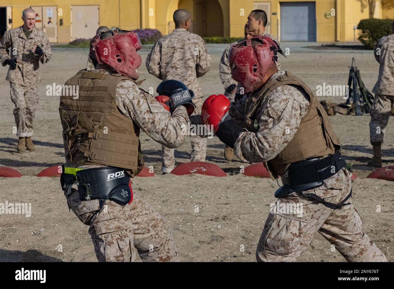 U.S. Marine Corps recruits with Golf Company, 2nd Recruit Training ...